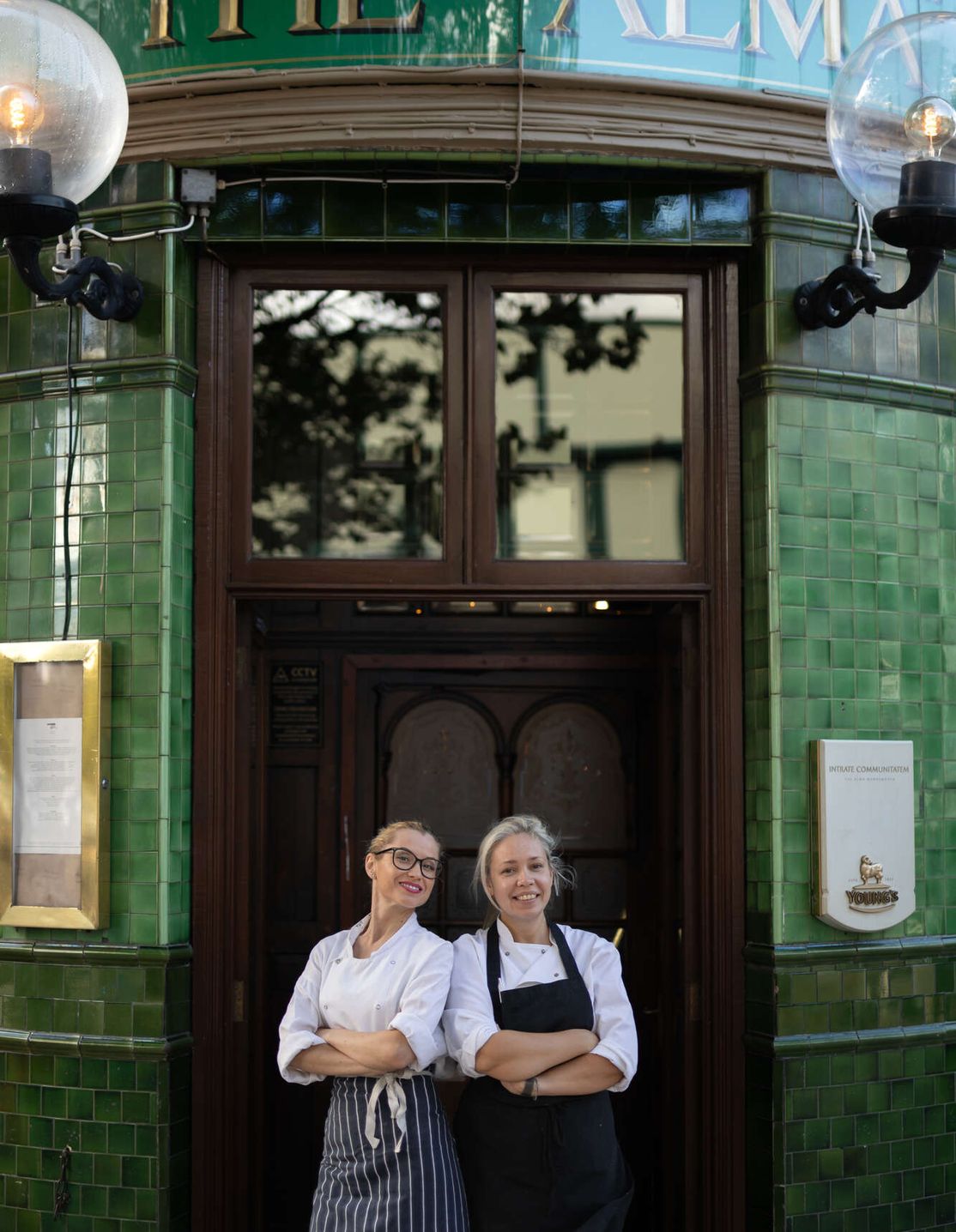 Great British pubs, food and beer, London pubs - Young's Pubs