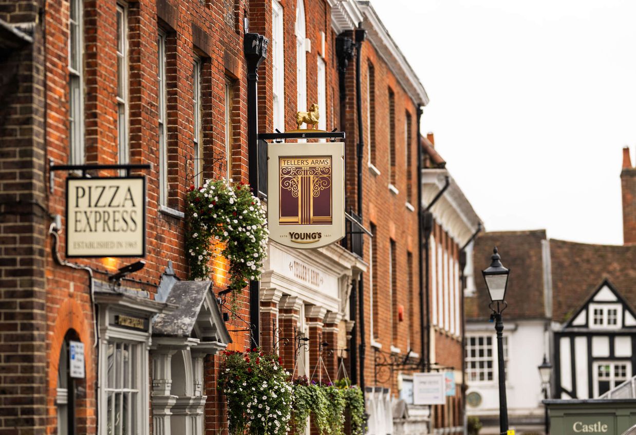 Great British pubs, food and beer, London pubs - Young's Pubs