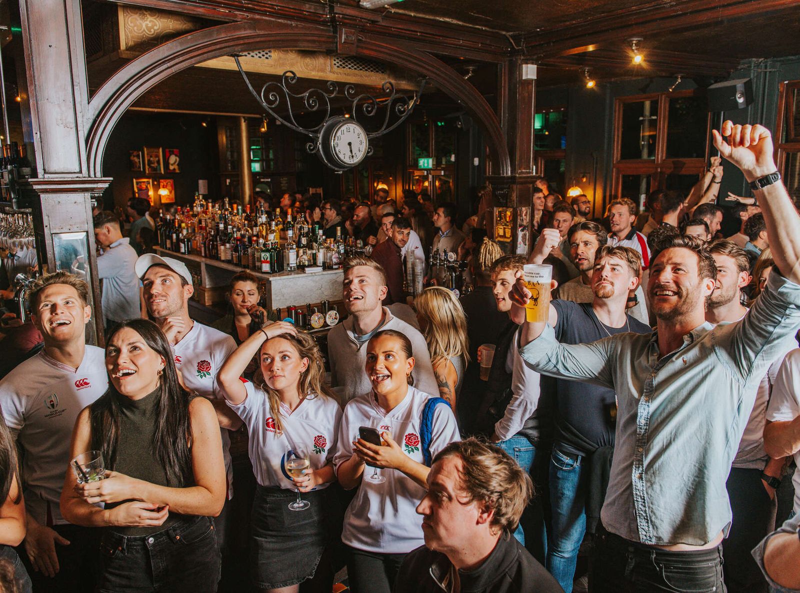 6 things you need to enjoy the Six Nations at the pub, with Rugby Nause